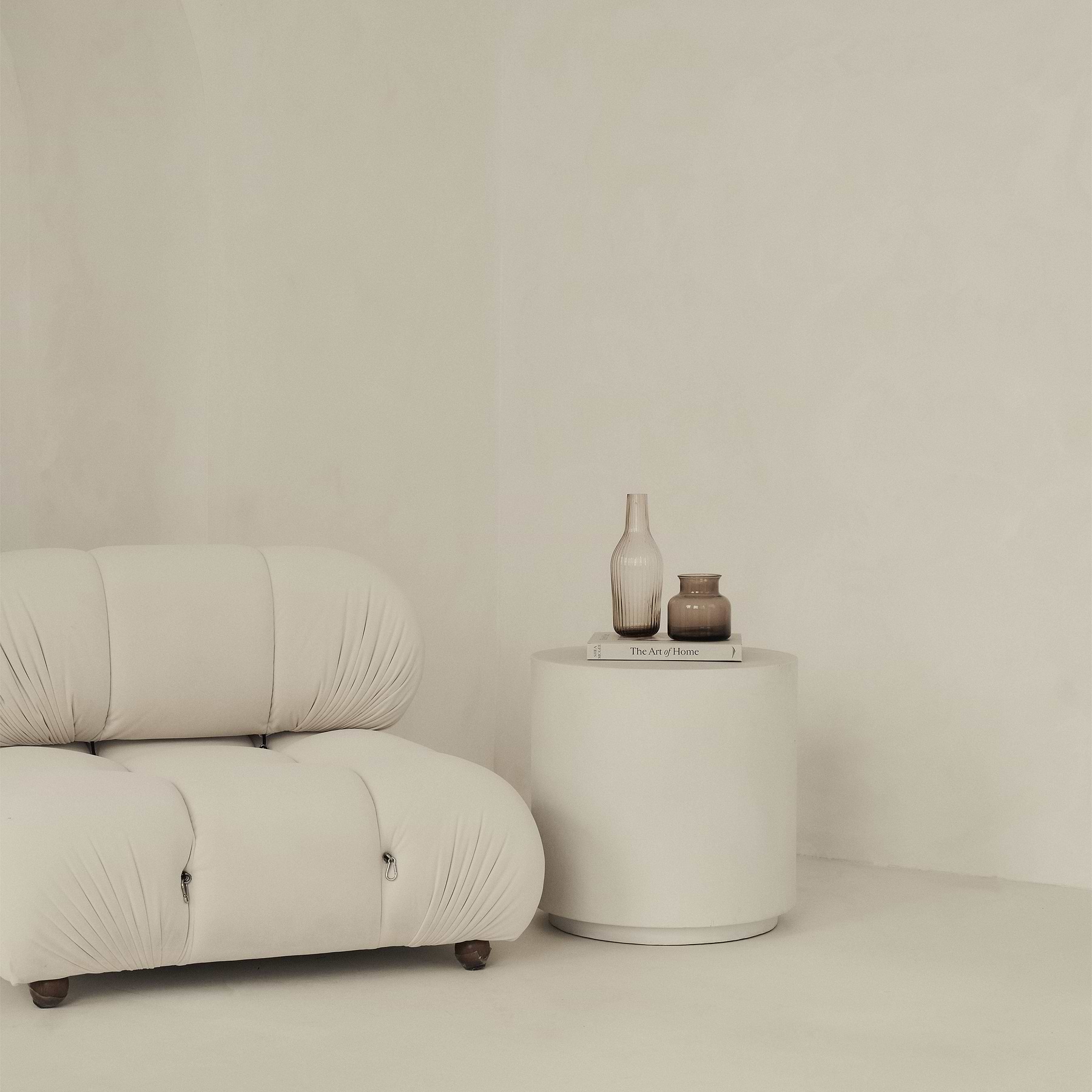 Minimal Concrete Round Side Table - Angelo
