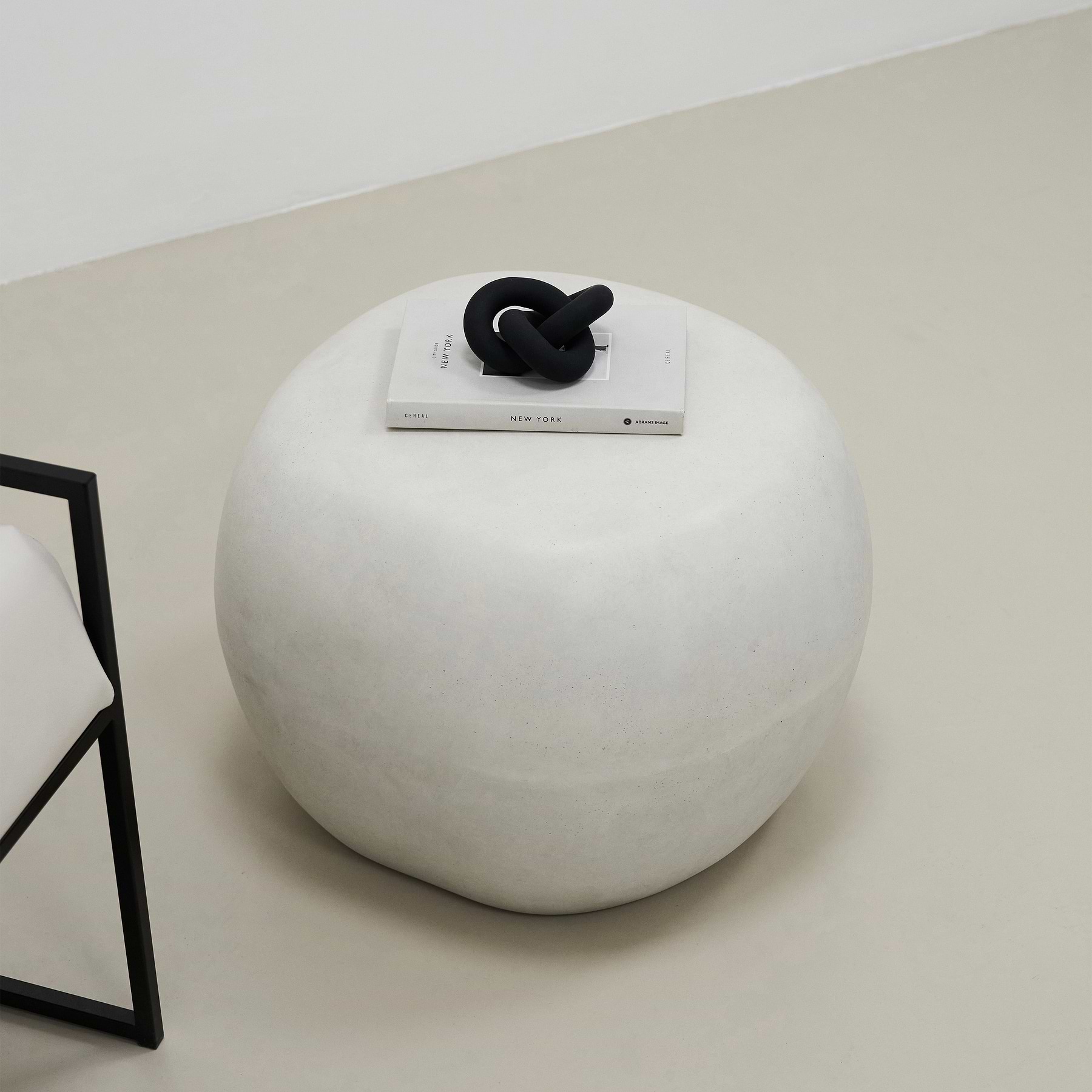 Minimal Concrete Pebble Side Table - Zola