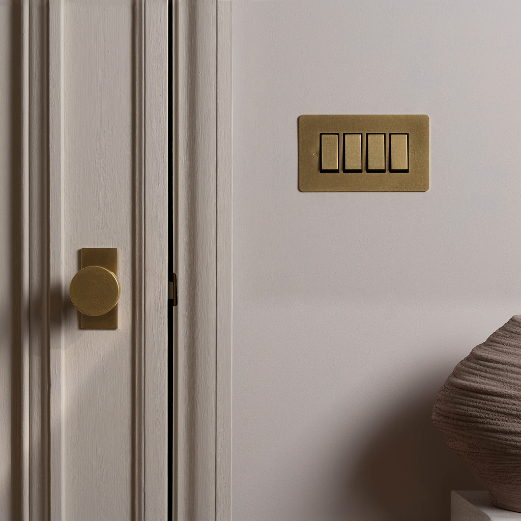 4G Two Way Rocker Switch | Antique Brass Black | Corston