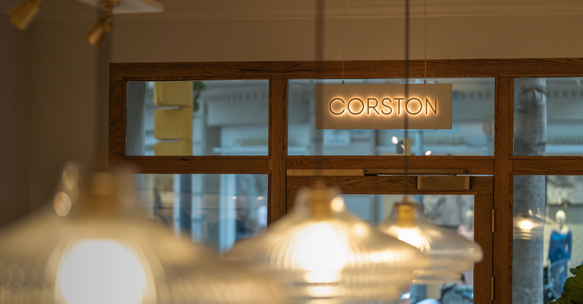 Corston | Premium beslag, strömbrytare, uttag och belysning