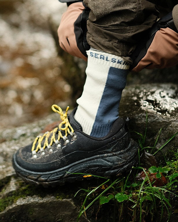 Waterproof, Breathable & Windproof Accessories | Sealskinz UK