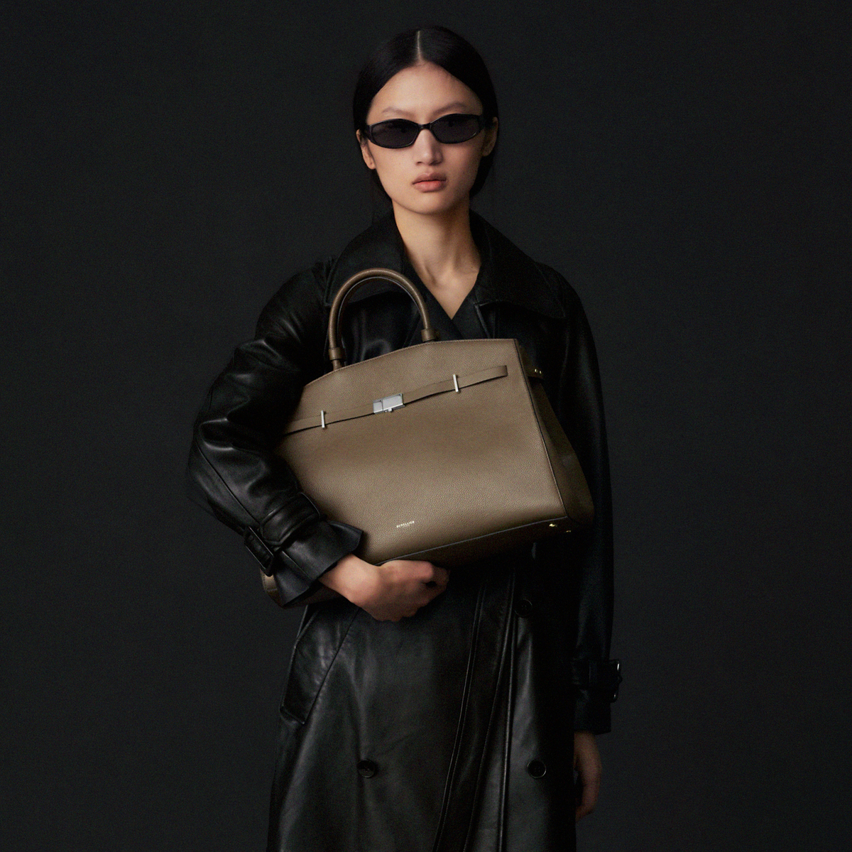 The Hudson | Dark Taupe Small Grain | DeMellier