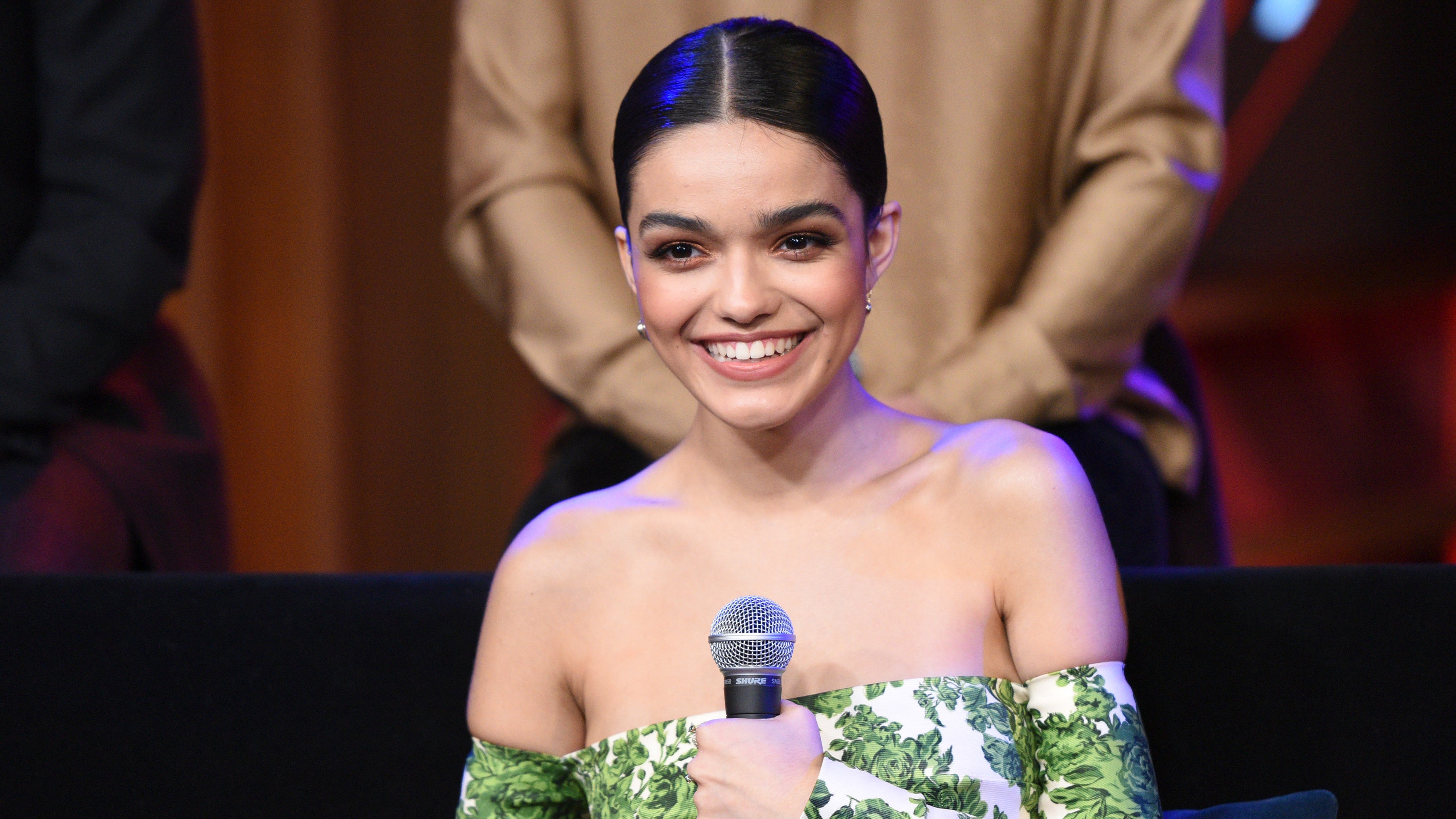 Rachel Zegler trägt Fabergé | Fabergé