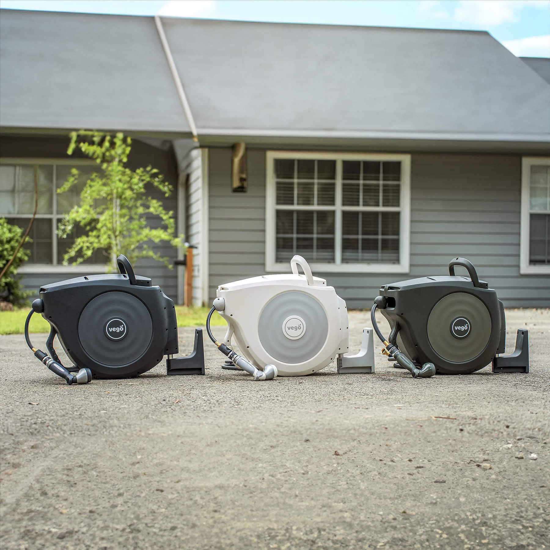 Hi-Flow Retractable Hose Reel Set - 100 Ft | Vego Garden