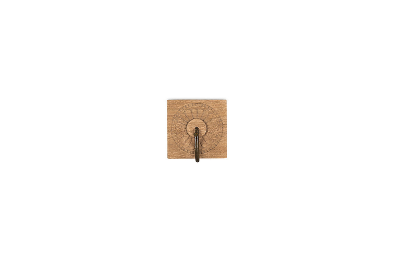 Veduru Mango Wood Carved Square Hook - Natural – nkuku