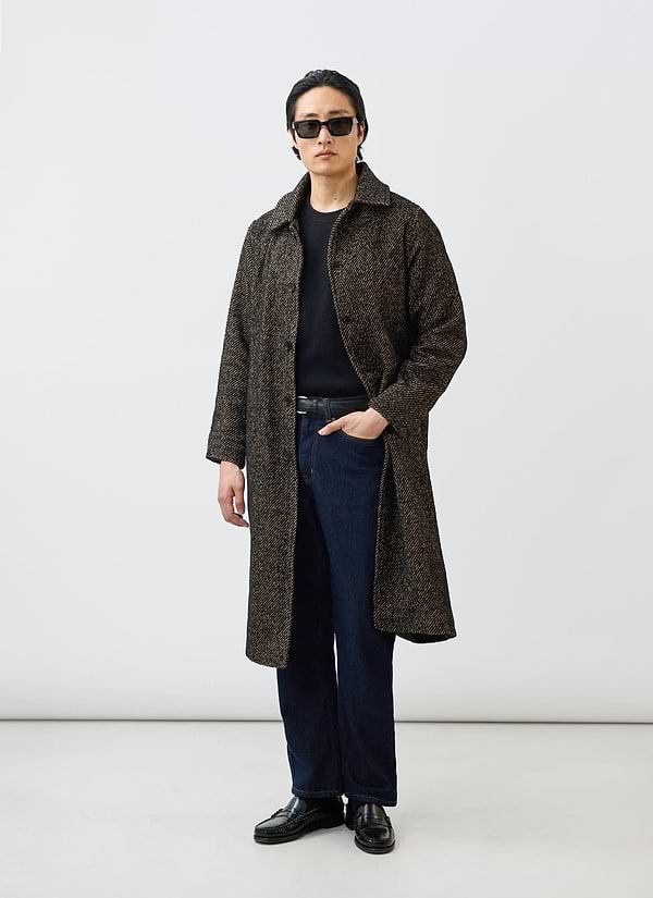 Trench Coat vs Overcoat | Men’s Styling Guide 2025
