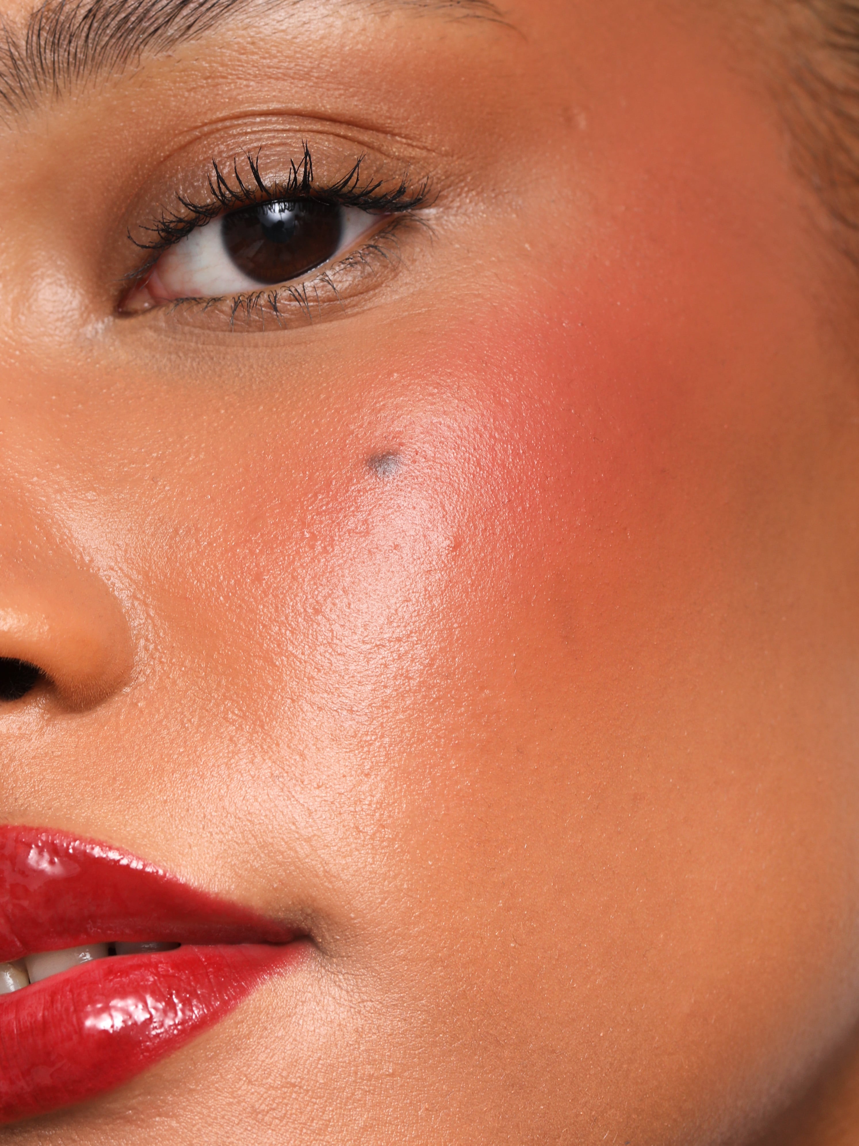 Cream Blush Buildable Radiant Cheek Tint REFY