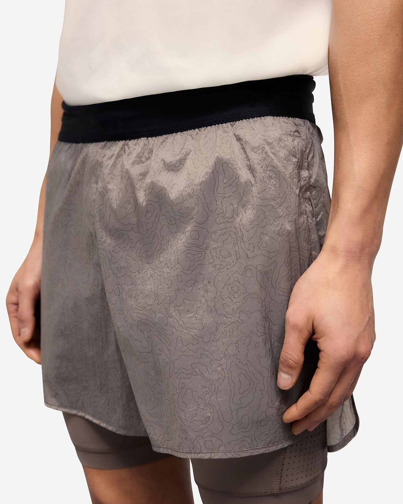 247 Contour 2-In-1 Run Shorts - Pebble | REPRESENT
